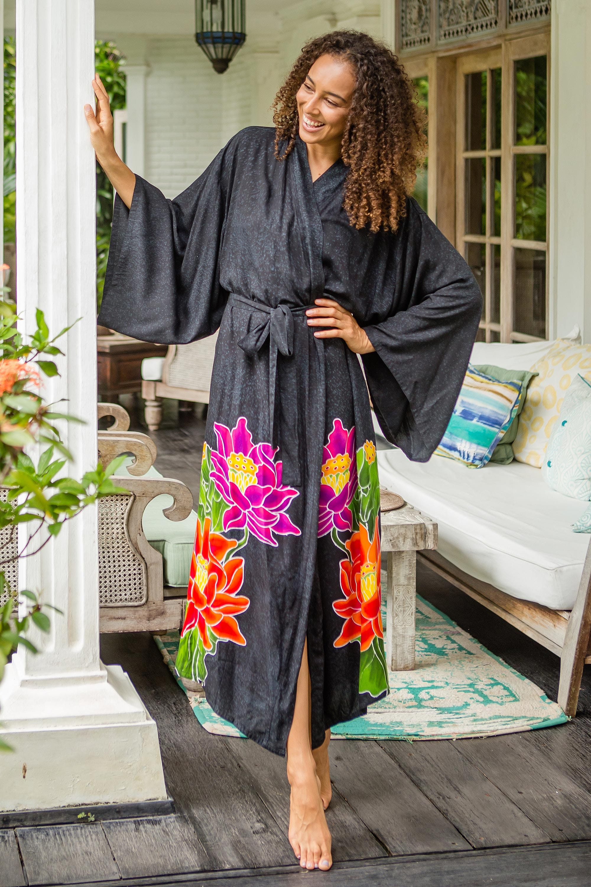 Rayon Robe - Beautiful Flowers in Grey – GlobeIn