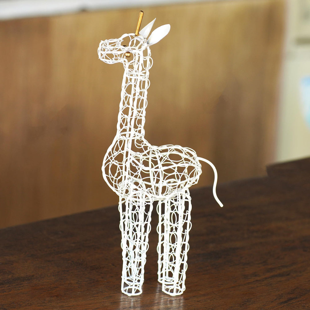 White Wrought Iron Giraffe Statuette - Stand Tall – GlobeIn
