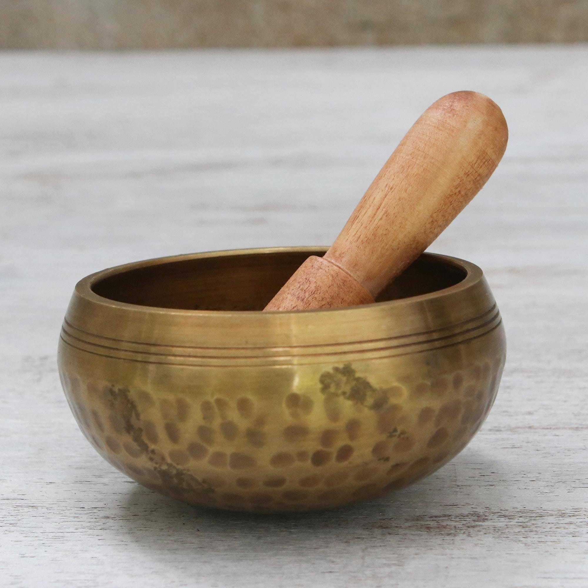 Brass Hammered Singing Bowl with Raintree Wood Striker - Singing Heale ...
